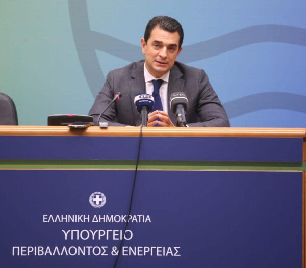 Σκρέκας: Παρακαταθήκη για το μέλλον ο πρώτος εθνικός κλιματικός νόμος