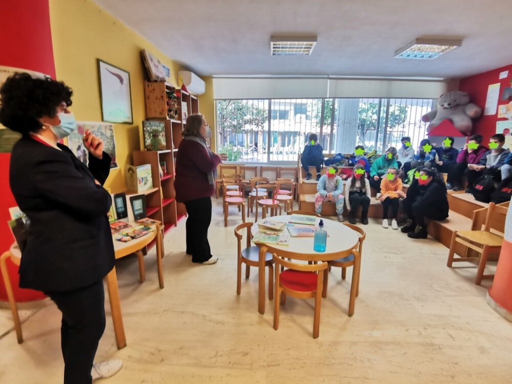 «Αγκαλιά» με τα παιδικά βιβλία στη Δημοτική Βιβλιοθήκη Τρικάλων