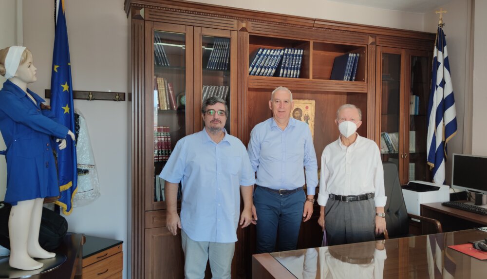 Εθιμοτυπική επίσκεψη του Σάκη Παπαδόπουλου στη ΔΠΕ Τρικάλων