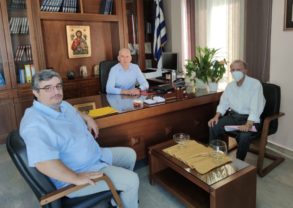 Εθιμοτυπική επίσκεψη του Σάκη Παπαδόπουλου στη ΔΠΕ Τρικάλων